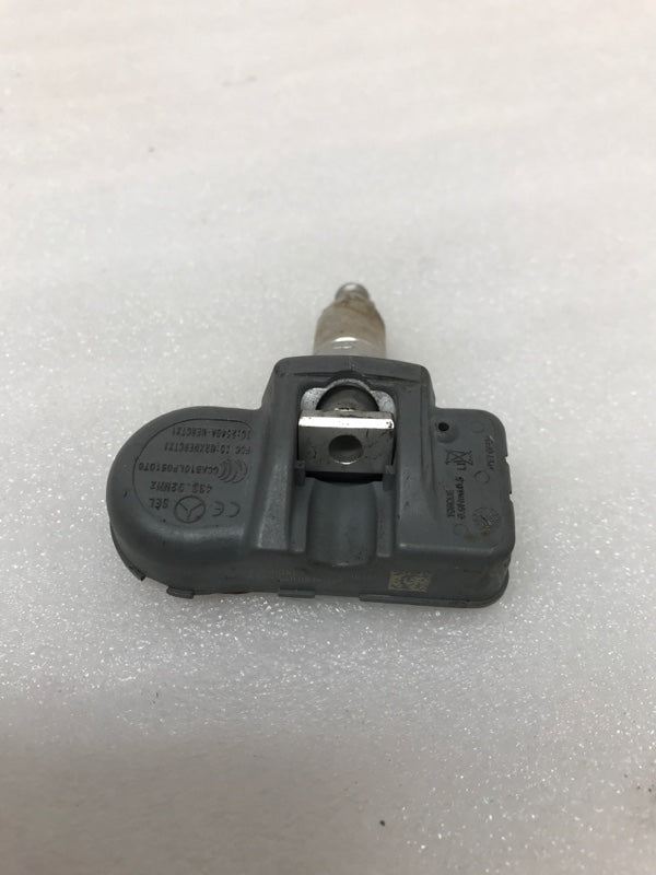 SET OF 4 TPMS SENSOR MERCEDES BENZ A0009054100 – i1Parts
